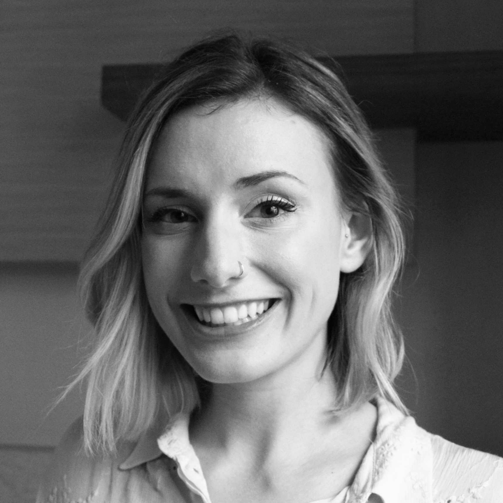 Stephanie Hare – Glowacki Research Group